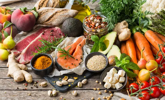 Thực phẩm được phép và những thực phẩm khác mà bạn nên tránh trong một chế độ ăn uống cân bằng
