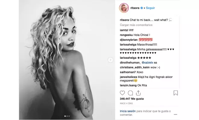 Rita Ora se mees spesiale tatoeëermerk