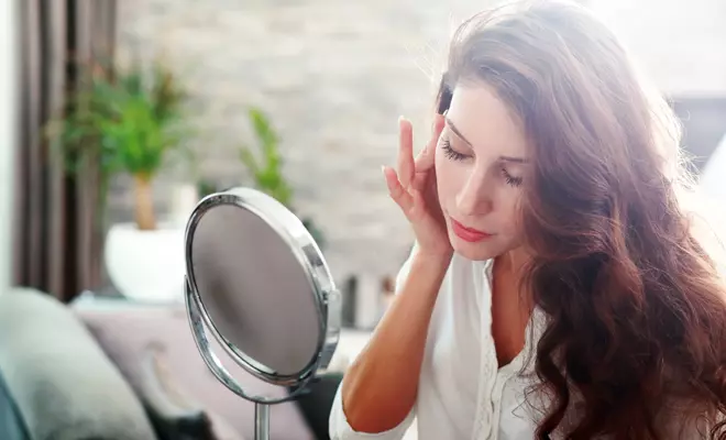 Deine Haut leidet, wenn du Make-up trägst, um ins Fitnessstudio zu gehen