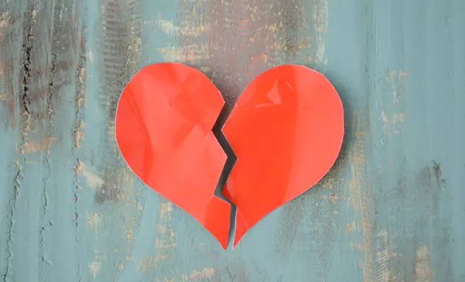 အချစ်မှာ ငြင်းပယ်ခြင်းကို ဘယ်လိုကျော်ဖြတ်မလဲ။