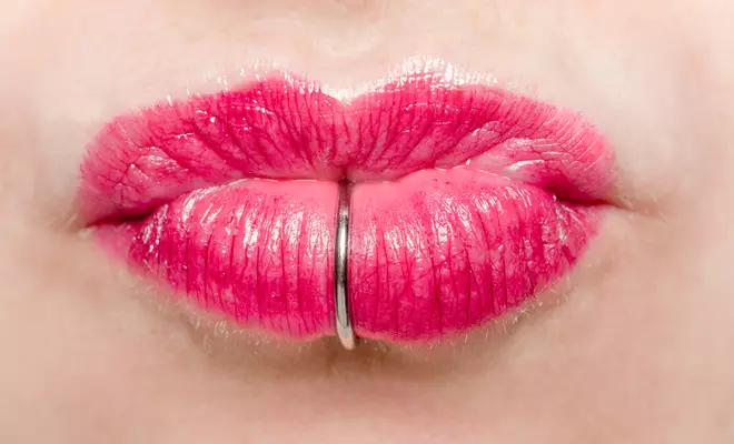 La signification du piercing à la lèvre et les types de piercings