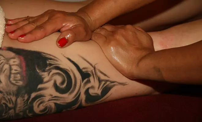 Ina da varicose veins, zan iya yin tattoo a kansu?