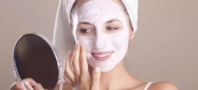 Produkti, kas nepieciešami pareizai ikdienas sejas tīrīšanai