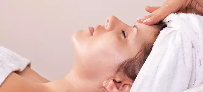 Mekhoa le melemo ea reflexology ea sefahleho