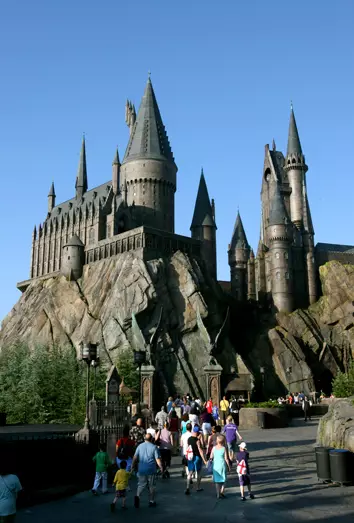 Kwizihiza umunsi w'abakundana kuri Hogwarts: Urukundo rwa Harry Potter