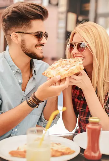 Couples who eat together are happier