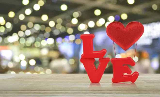 رسائل عيد الحب للاحتفال بالحب