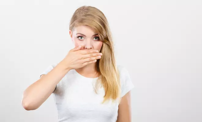 Dişinizin olmadığını hayal etmek: Benlik saygınıza dikkat edin