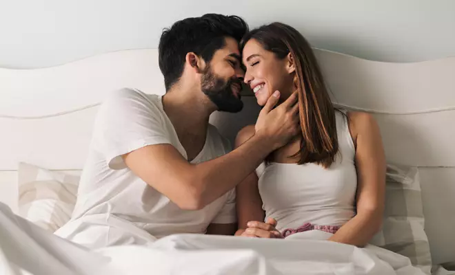 Како да му предложите еротски игри на партнерот на Денот на вљубените