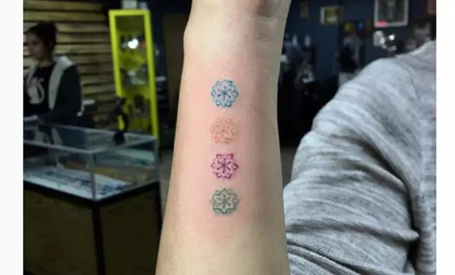 tetování dívky rakovinu