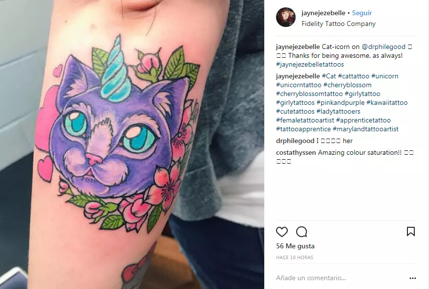 Instagramでおかしな猫のタトゥー