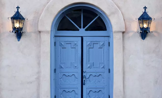 10 दरवाजे व्यक्तित्व परीक्षण: हल्का नीला दरवाजा
