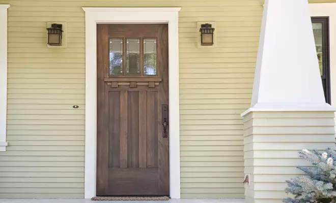 10ドアの性格検査：木製ドア