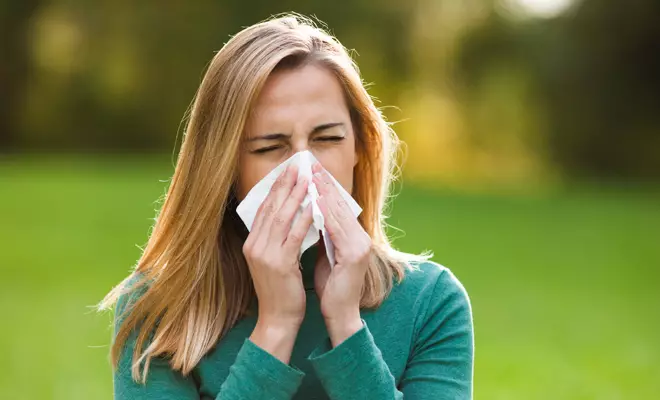 La relazione tra allergia e mal di gola