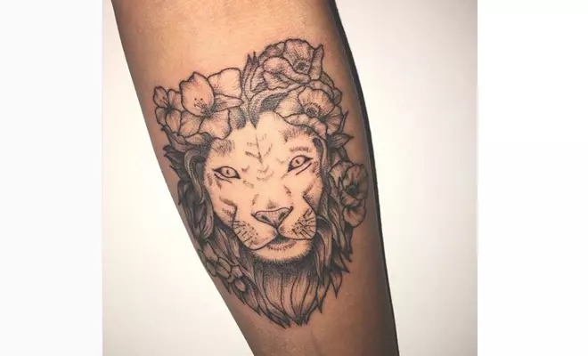 Zodiako zeinu bakoitzeko tatuaje bat: leo tatuajea