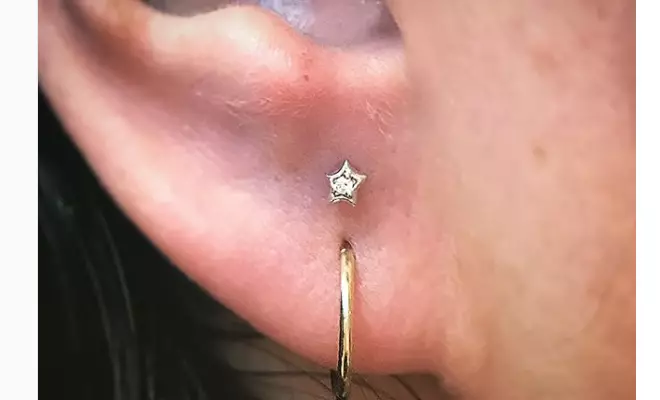 Nuwe oorpiercings: dit is hoe hulle gedra word