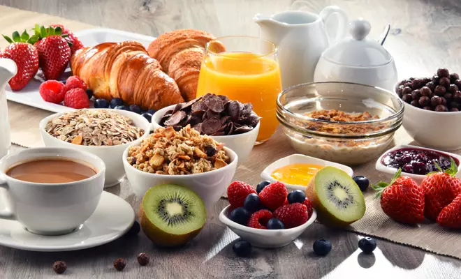 Kā ir ideālas brokastis?