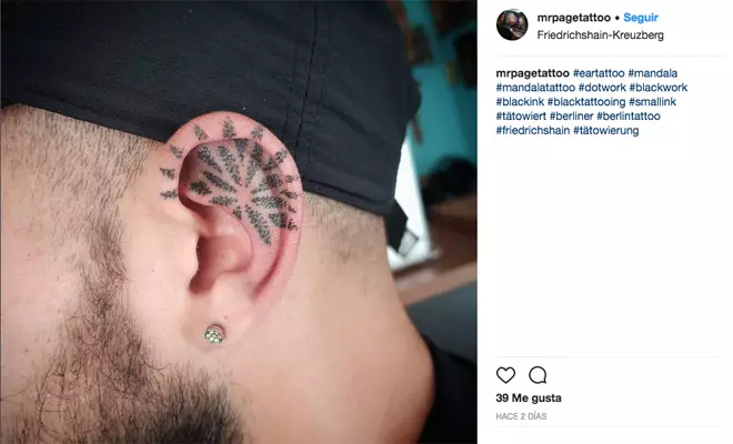 Helix-tatovering for hele øret