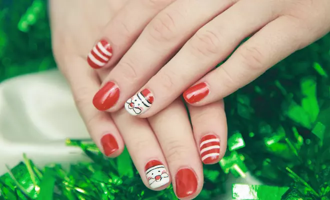 красиви нокти на Коледа