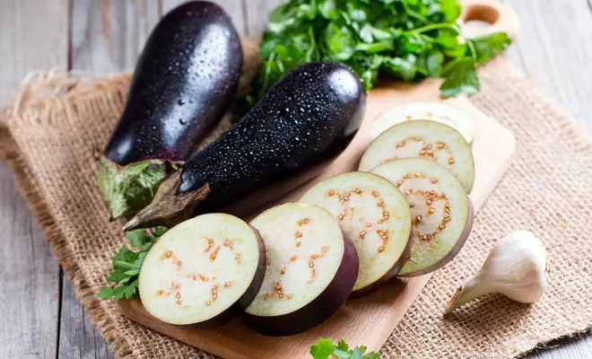 Zvinorevei kurota eggplant