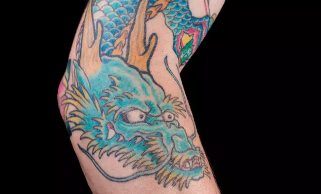 li-tattoos tsa drakone tsa Japane