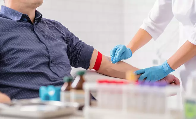 Hoe moatte jo jo tariede om bloed te donearjen?