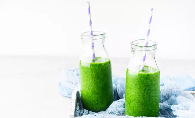 Iyo yakanyanya detox smoothies inonwiwa nevanozivikanwa 14367_1