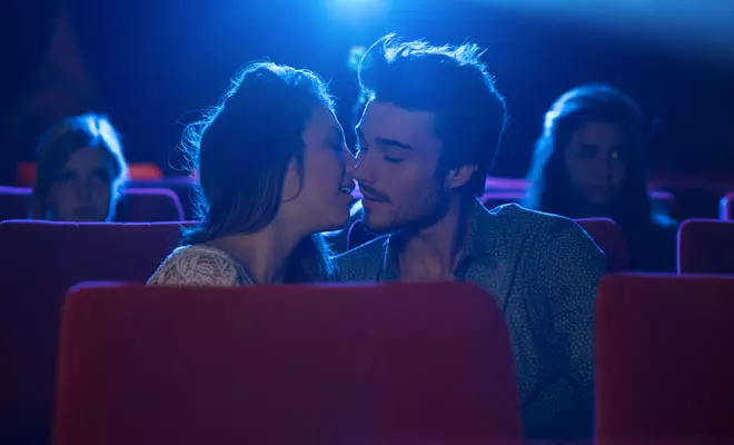 Wat betekenen erotische dromen in de bioscoop