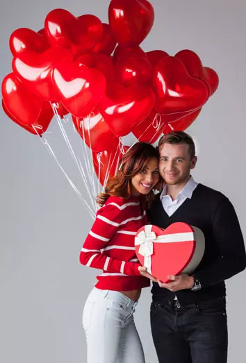 Apa Valentine Day ngirim ora dadi dina khusus minangka pasangan