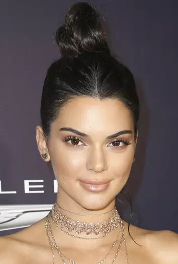 Ikseb xufftejn sħaħ mingħajr kirurġija bħal Kendall Jenner