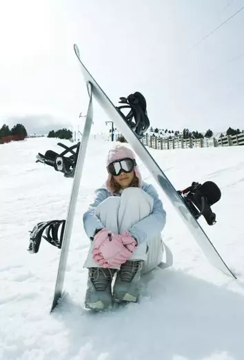 The 6 benefits of snowboarding