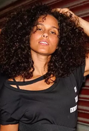 Den barske virkelighed af Alicia Keys 'ingen makeup'