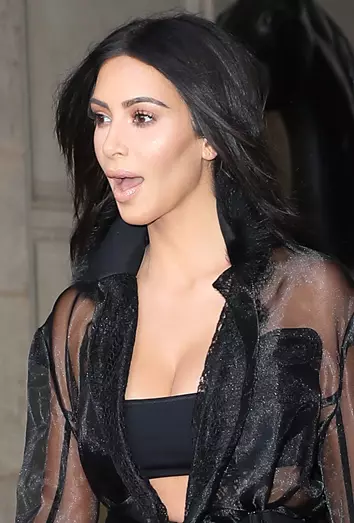 Kim Kardashian'ın makyajı doğal