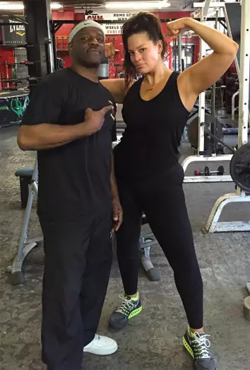 Get in shape with the HIT of the curvy top Ashley Graham