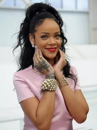 tattoos ຂອງ Rihanna