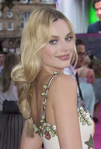 La treccia di Margot Robbie