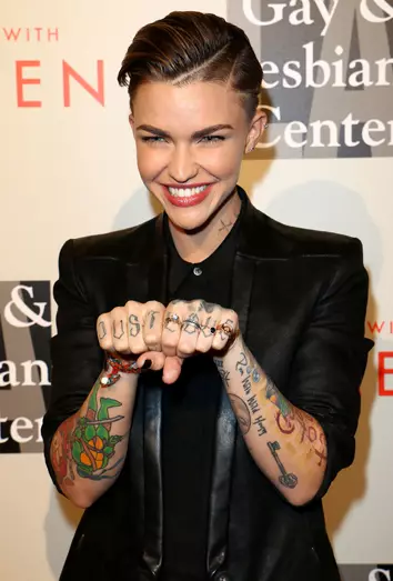 Liar sareng Gratis: Tato Ruby Rose