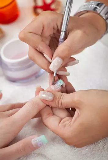 Linerborstel voor nagels