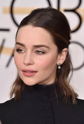 Emilia Clarke's make-up