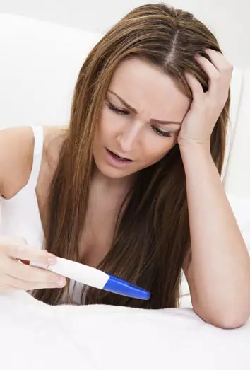 What does it mean to dream of a pregnancy test?