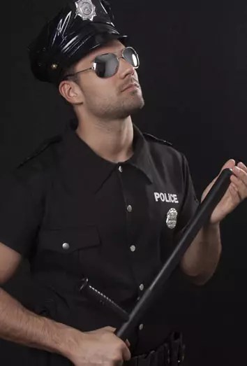 Ką reiškia erotiniai sapnai su policininkais?