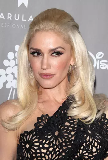 Gwen Stefani lan rambute gaya retro