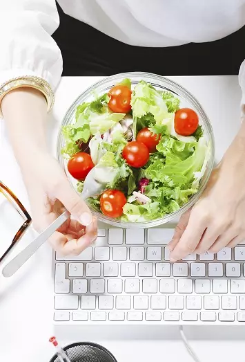 Receta të shëndetshme për të ngrënë në punë