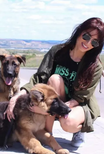 Ünlülerin köpekleri: Alman Çoban Pilar Rubio ve Sergio Ramos