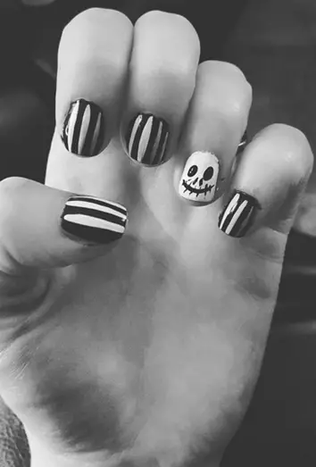 A manicure de Halloween