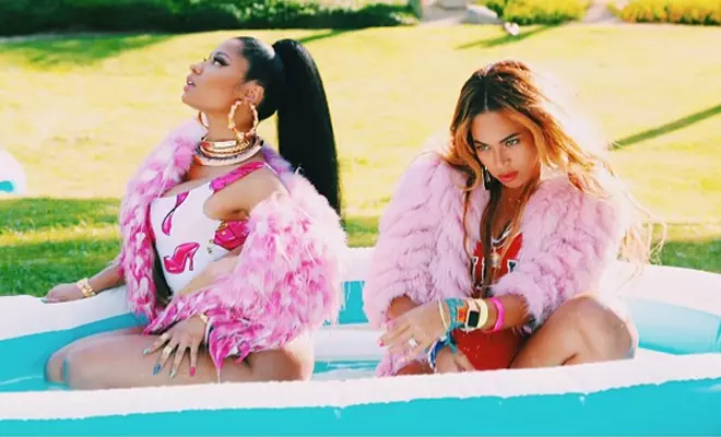 Beyoncé dan Nicki Minaj menyanyi di Tidal