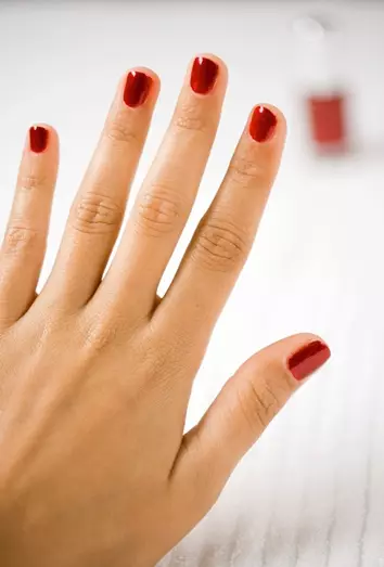 Tips om nagellak lang mee te laten gaan