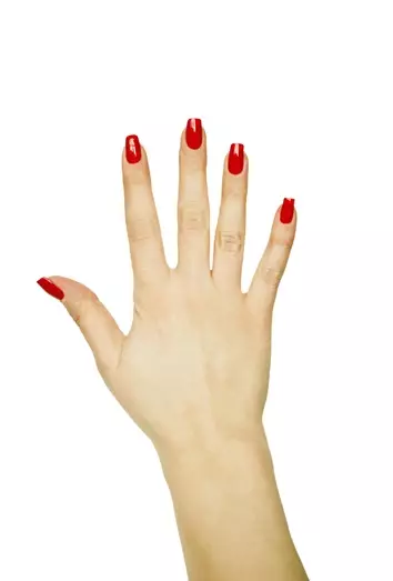 Prednosti porculanskih noktiju