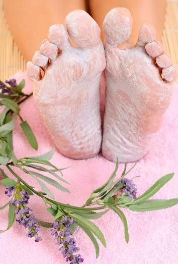 How to make homemade foot scrub