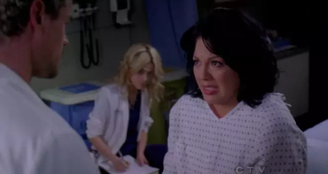 E matamuli Callie Torres pe a alu i le foma'i